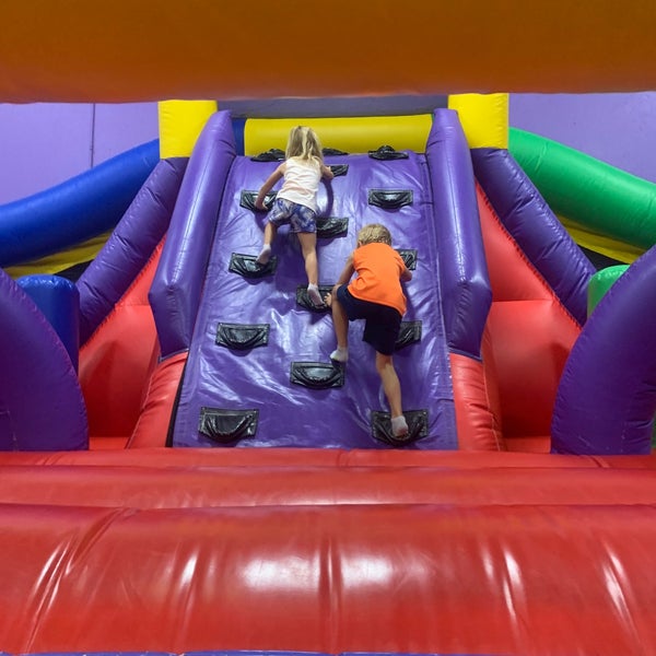 The Inflatable Fun Factory - Structure