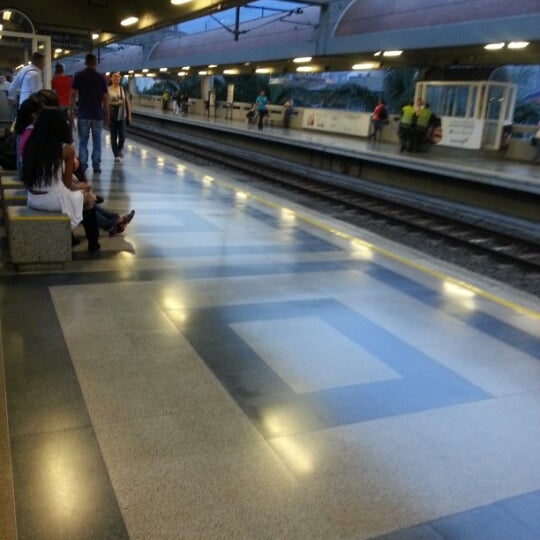 METRO - Estación Alpujarra - Medellín, Antioquia
