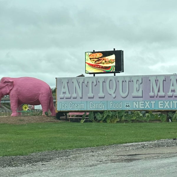 Pink Elephant Antiques - Antique Store