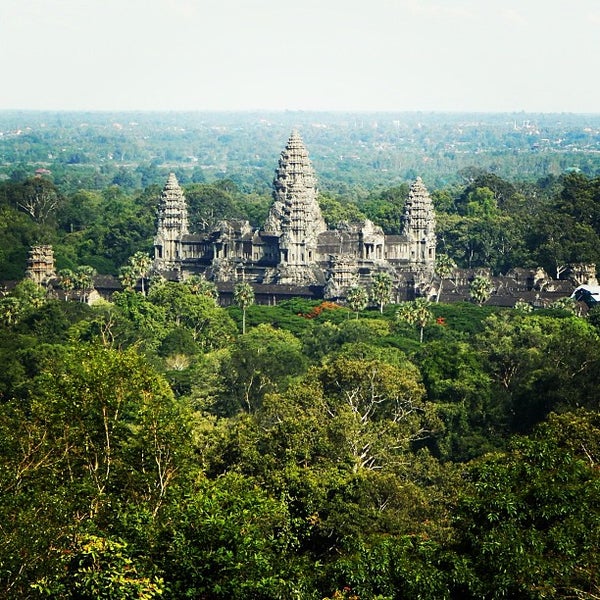 Phnom Bakheng - Scenic Lookout