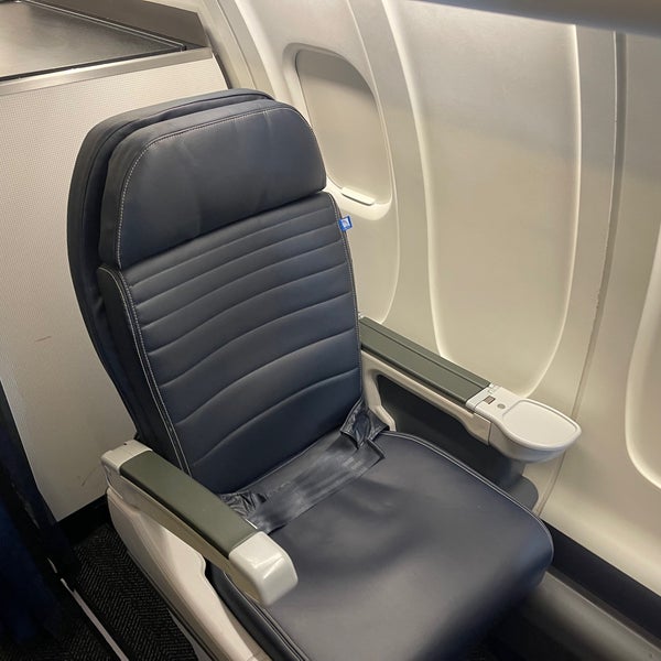 Photos at Gate A26 (Now Closed) - Airport Gate in Newark Airport and ...