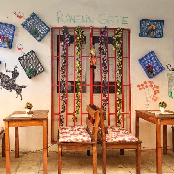 Ravelin Gate - 6 tips from 64 visitors