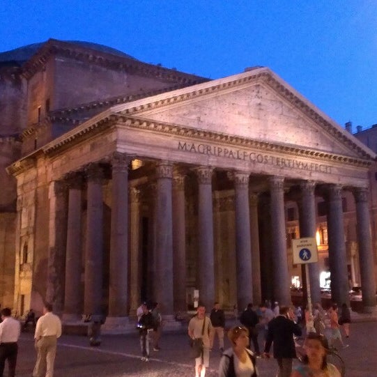 Pantheon - Monument / Landmark in Roma