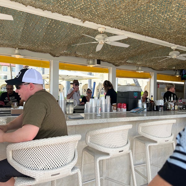 Sun Sun Beach Bar & Grill - 19 tips