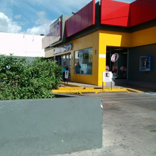 Oxxo - 4 tips from 232 visitors