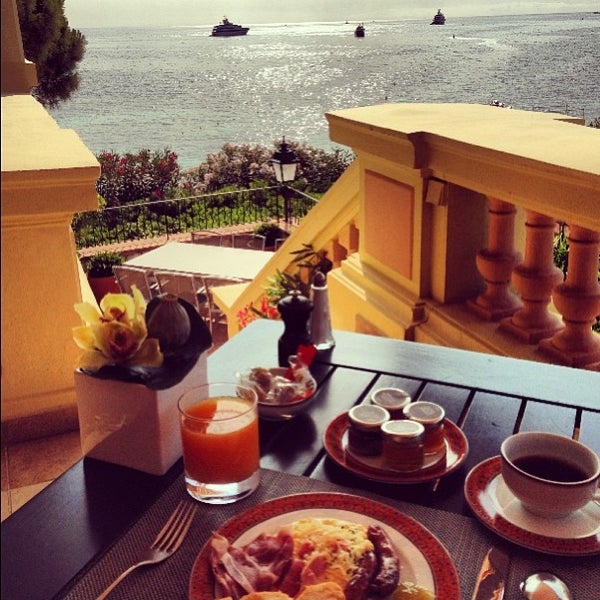 Hotel Royal-Riviera - 8 tips from 557 visitors