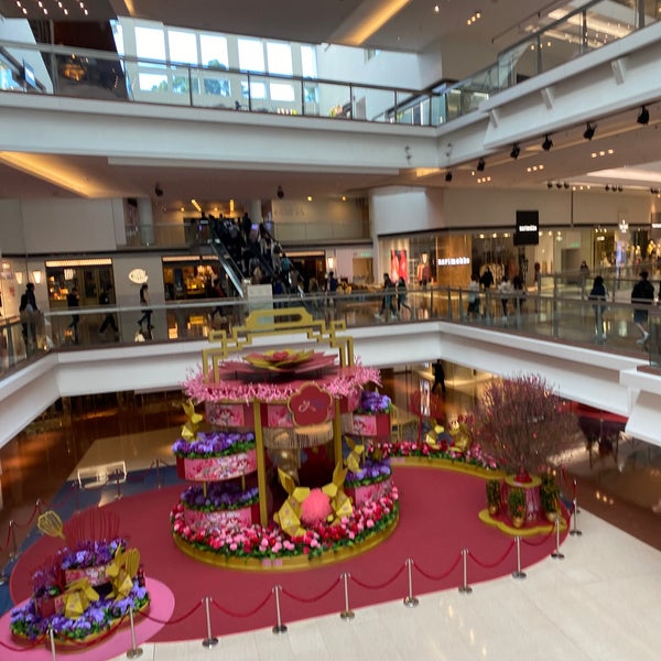 Festival Walk 又一城 - Shopping Mall in Kowloon Tong, Hong Kong