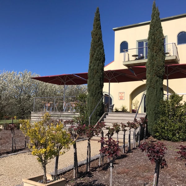 Tokar Estate Winery & Restaurant - Winery