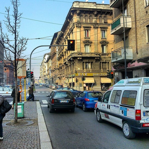 Fermata ATM Stazione Centrale / Via Tonale [5] [10] [42] [87] [728 ...