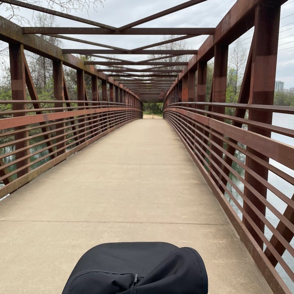 Ann & Roy Butler Trail - Hiking Trail in Downtown Austin