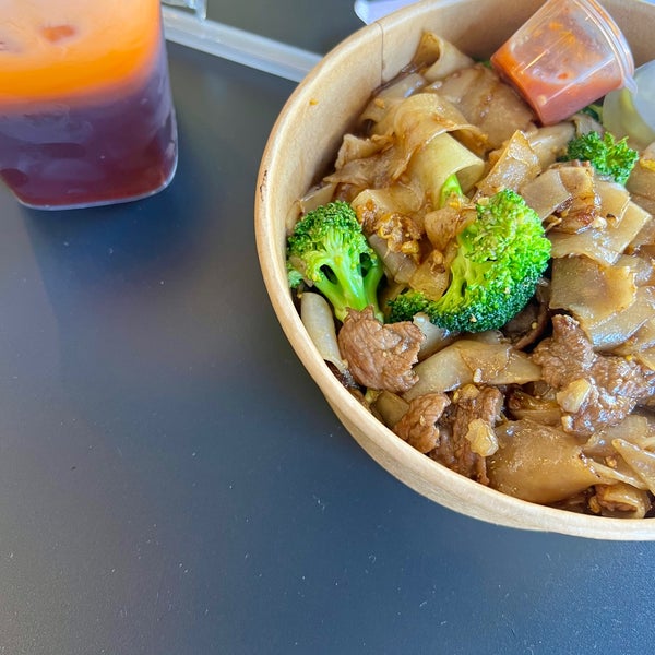 Dancing Spoons - San Gabriel, CA