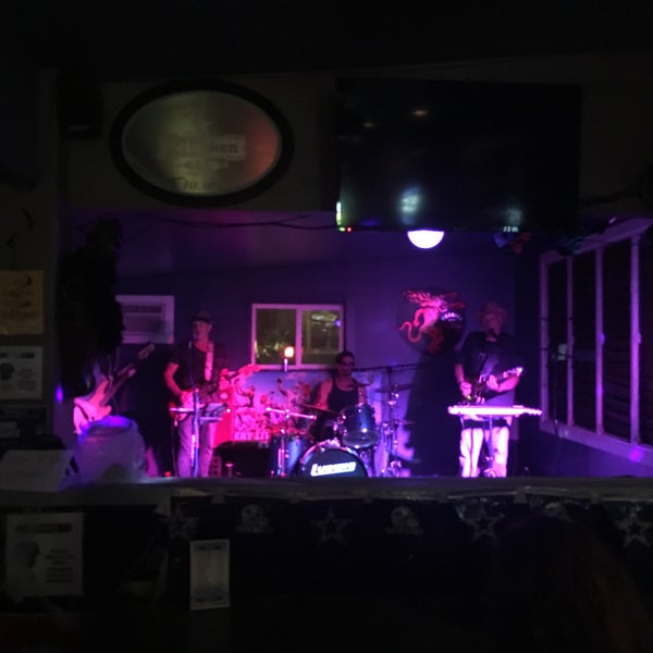 Kahale Beach Club - Bar in Kihei