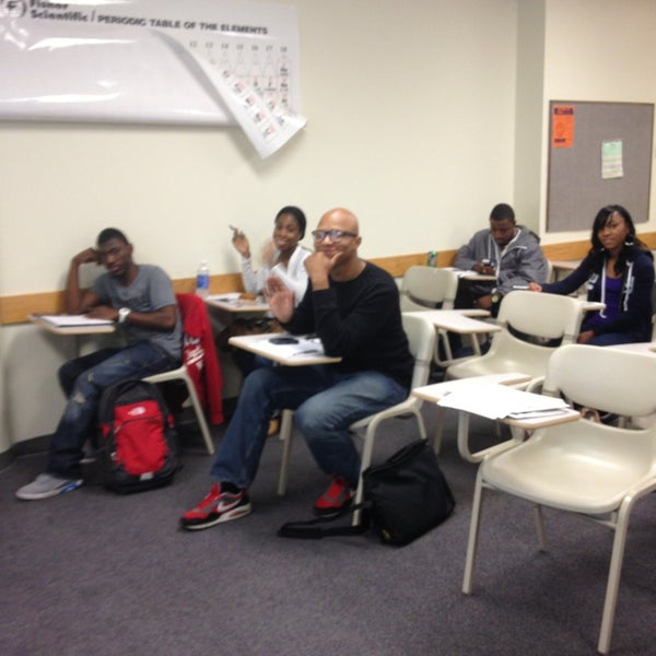 Monroe Community College: Damon City Campus - College Library in Rochester