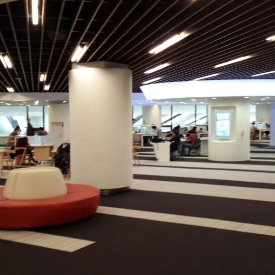 國立清華大學總圖書館 NTHU Library - College Library in 新竹市