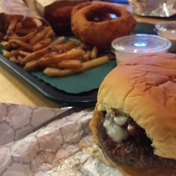 Bella's Burger Shack - 17 tips from 351 visitors