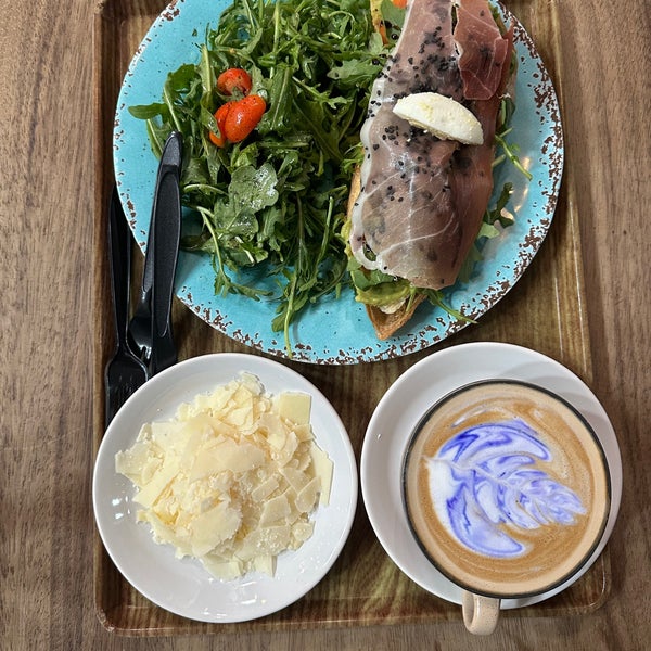 Gabi Cafe - Café in Chinatown