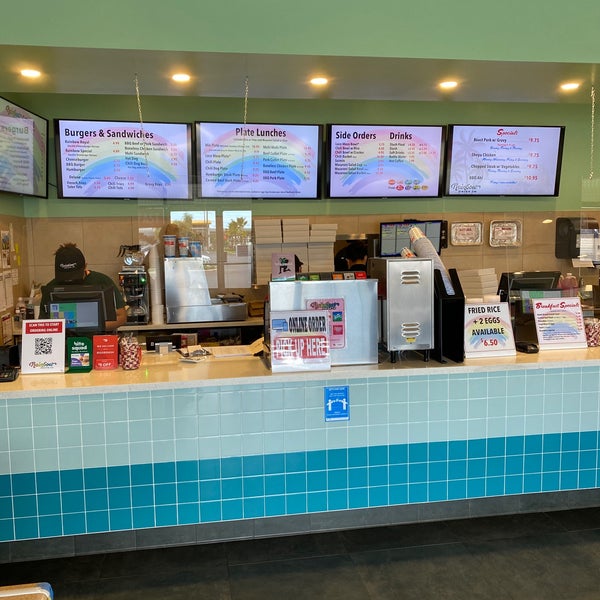 Highway Inn - 94-226 Leoku St