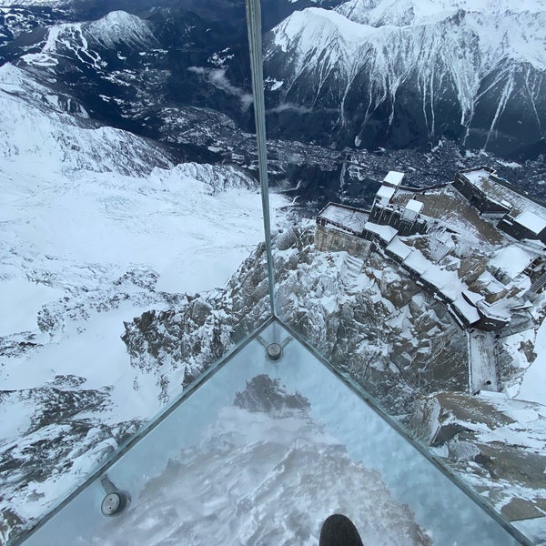 Step into the Void (Le Pas dans le Vide) - Chamonix Mont-Blanc ...