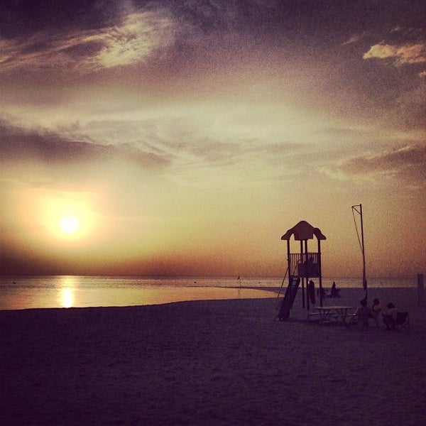 Photos at Aramco Beach | شاطئ ارامكو - Halfmoon Bay