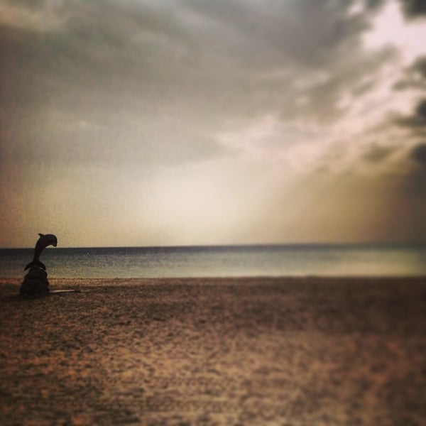 Photos at Aramco Beach | شاطئ ارامكو - Halfmoon Bay