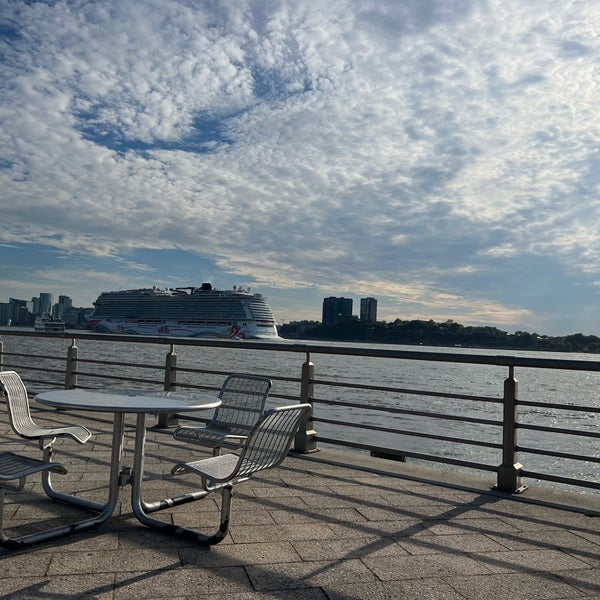 Pier 62 - Hudson River Park - Chelsea - West Side Hwy