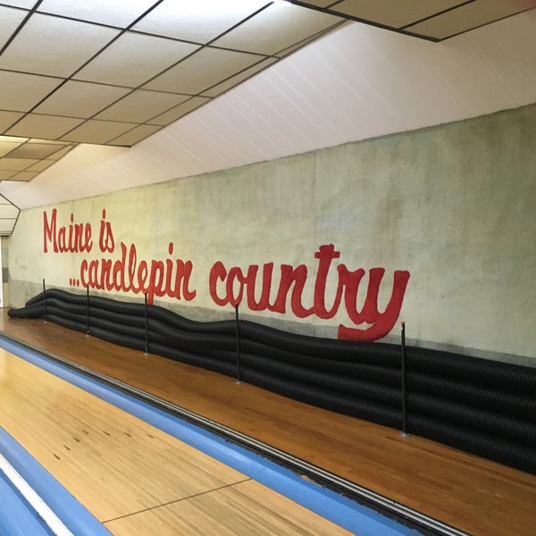 Colonial Bowling Center - Bowling Alley