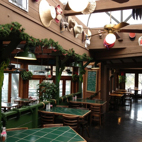 Grins Restaurant - Restaurant