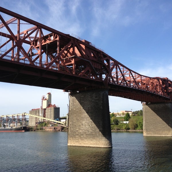 Broadway Bridge - 8 tips from 1853 visitors