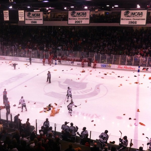 Photos at Munn Ice Arena - Michigan State University - 17 tips from ...