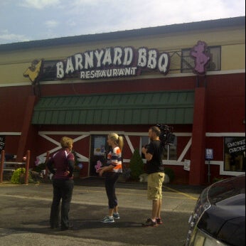 Barnyard BBQ - BBQ Joint in Hurricane