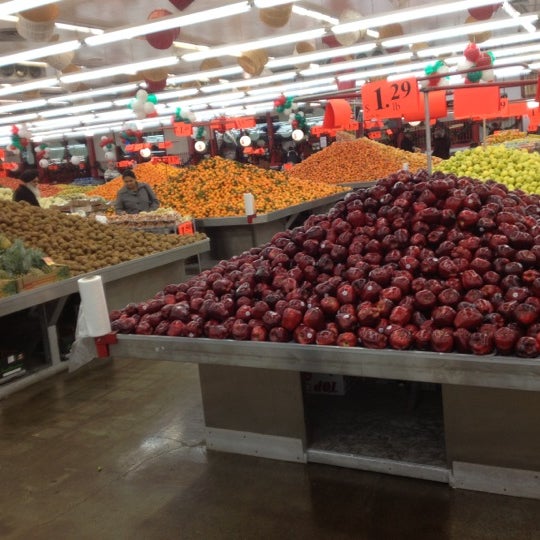 Photos at Sami Fruits - Lasalle, QC