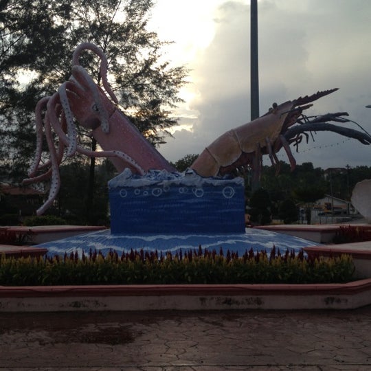 Marang Waterfront Resort&Spa - Marang, Terengganu