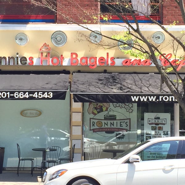 Ronnie's Bagels - Bagel Shop in Hillsdale