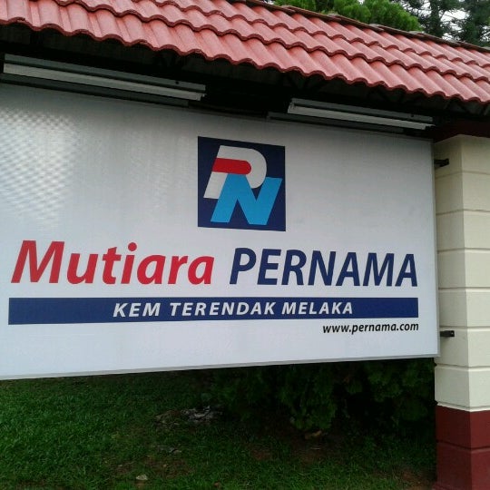 Anjung Selera Pernama, Kem Terendak - 1 tip from 67 visitors