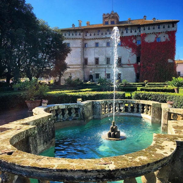 Castello Ruspoli - P.zza della repubblica, 9