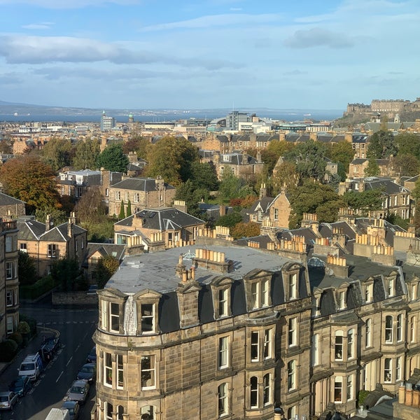 Edinburgh Napier University - Merchiston Library - Merchiston - 1 tip