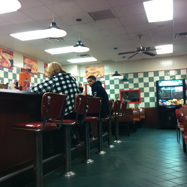 Huddle House (Now Closed) - Diner