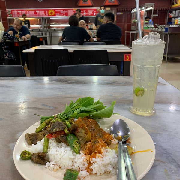Photos at Restoran Seri TTDI - Jalan Saujana Indah 4