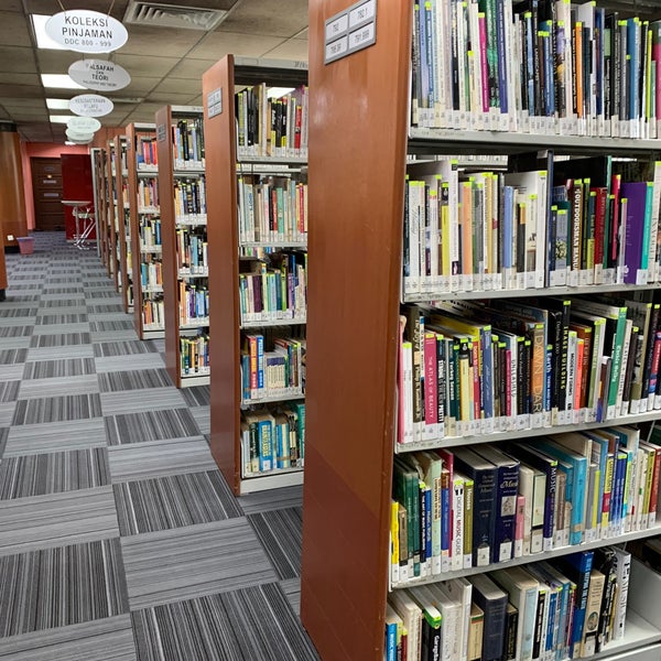 Perpustakaan Komuniti Petaling Jaya - Library in Petaling Jaya