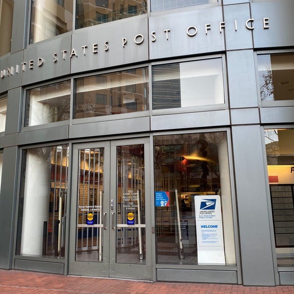 US Post Office - City Center - 1301 Clay St