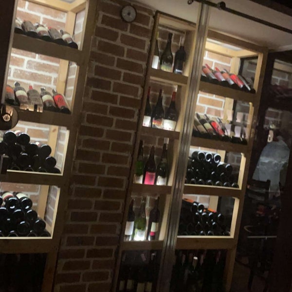 The Cairo Cellar - زمالك, القاهرة