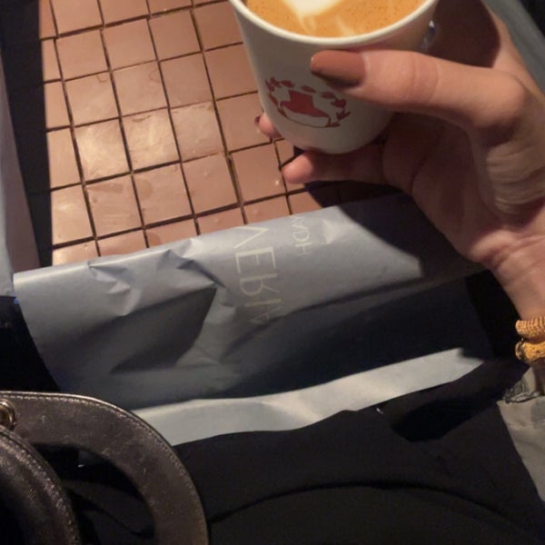 Caffeine Lab - Coffee Shop in الشاطئ