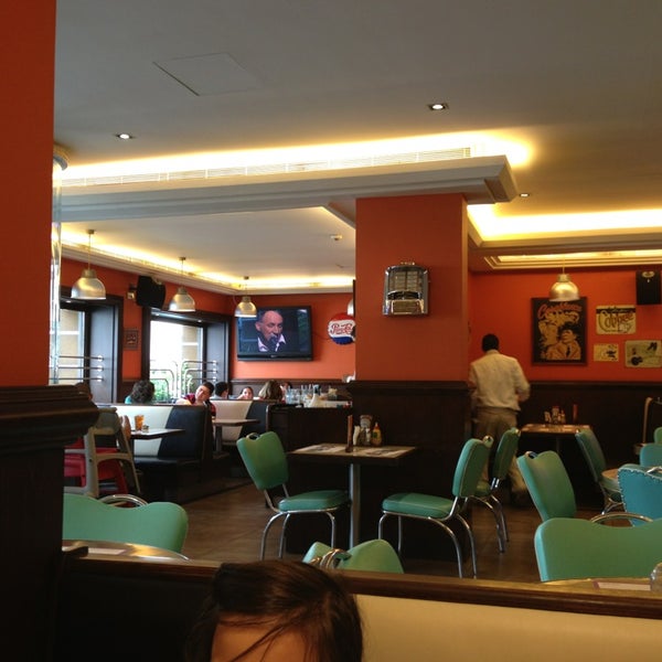 Roadster Diner - Kaslik Highway