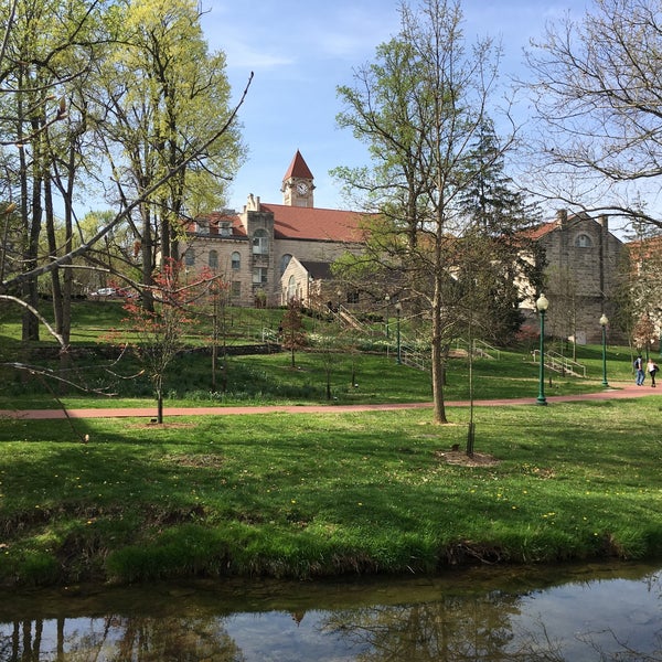 Photos at Dunn Meadow - Indiana University - 8 tips from 426 visitors