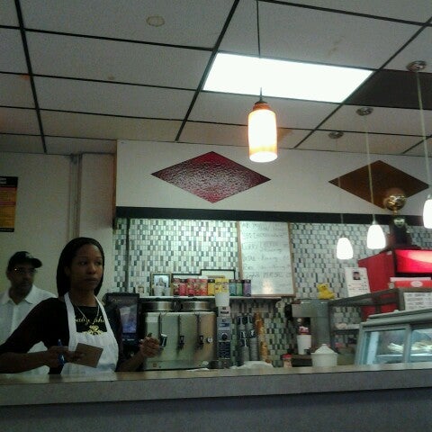 Kelly's Coffee Shop - 2 tips from 42 visitors