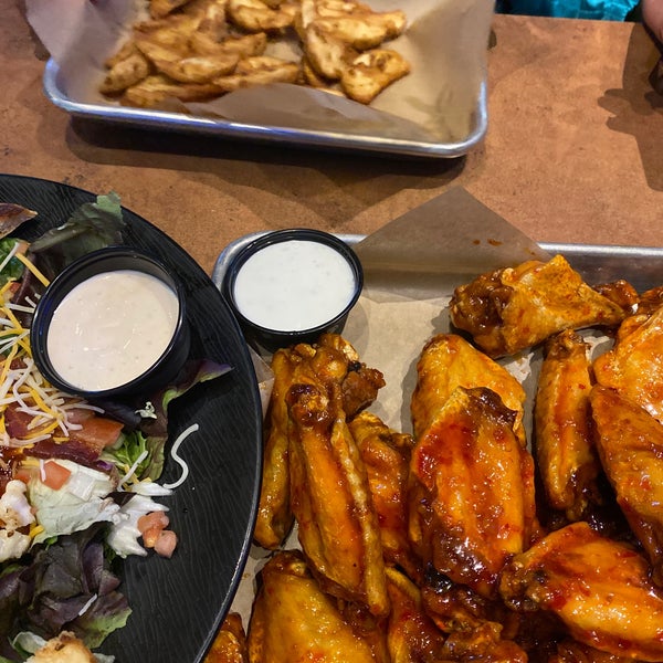 Buffalo Wild Wings - Lakeland Square - Lakeland, FL