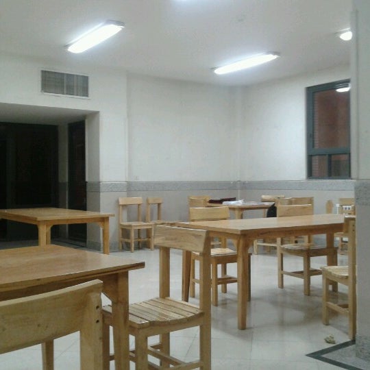 Emam Sadegh High School | دبیرستان امام صادق - Isfahan, Ostān-e Eşfahān