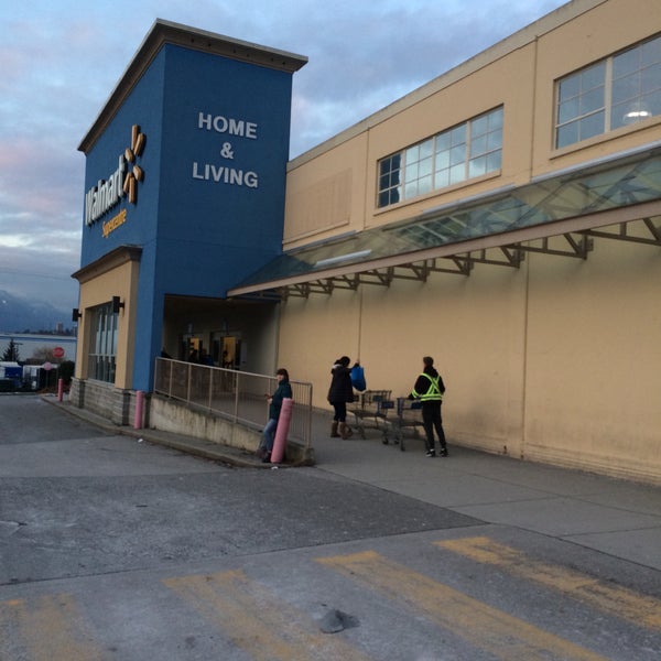 Photos at Walmart Supercentre - Renfrew-Collingwood - 31 tips from 2190 ...