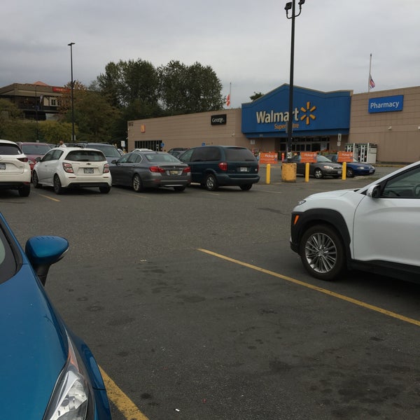 Walmart Supercentre - 1812 Vedder Way