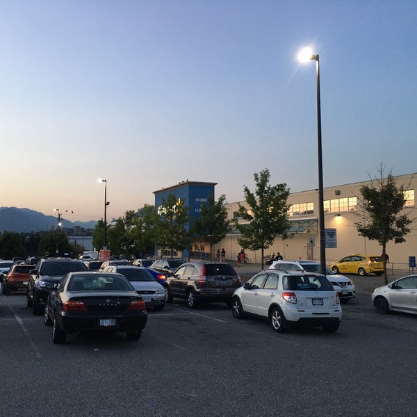 Photos at Walmart Supercentre - Renfrew-Collingwood - 31 tips from 2190 ...